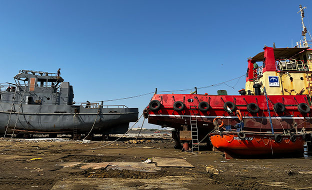 Maya Marine And Logistics - Shipbuild , Towage , PMC & Private Chartering